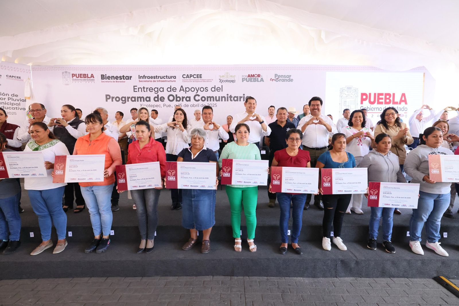 Gobierno de Puebla concreta 41 proyectos de obra comunitaria en Xicotepec