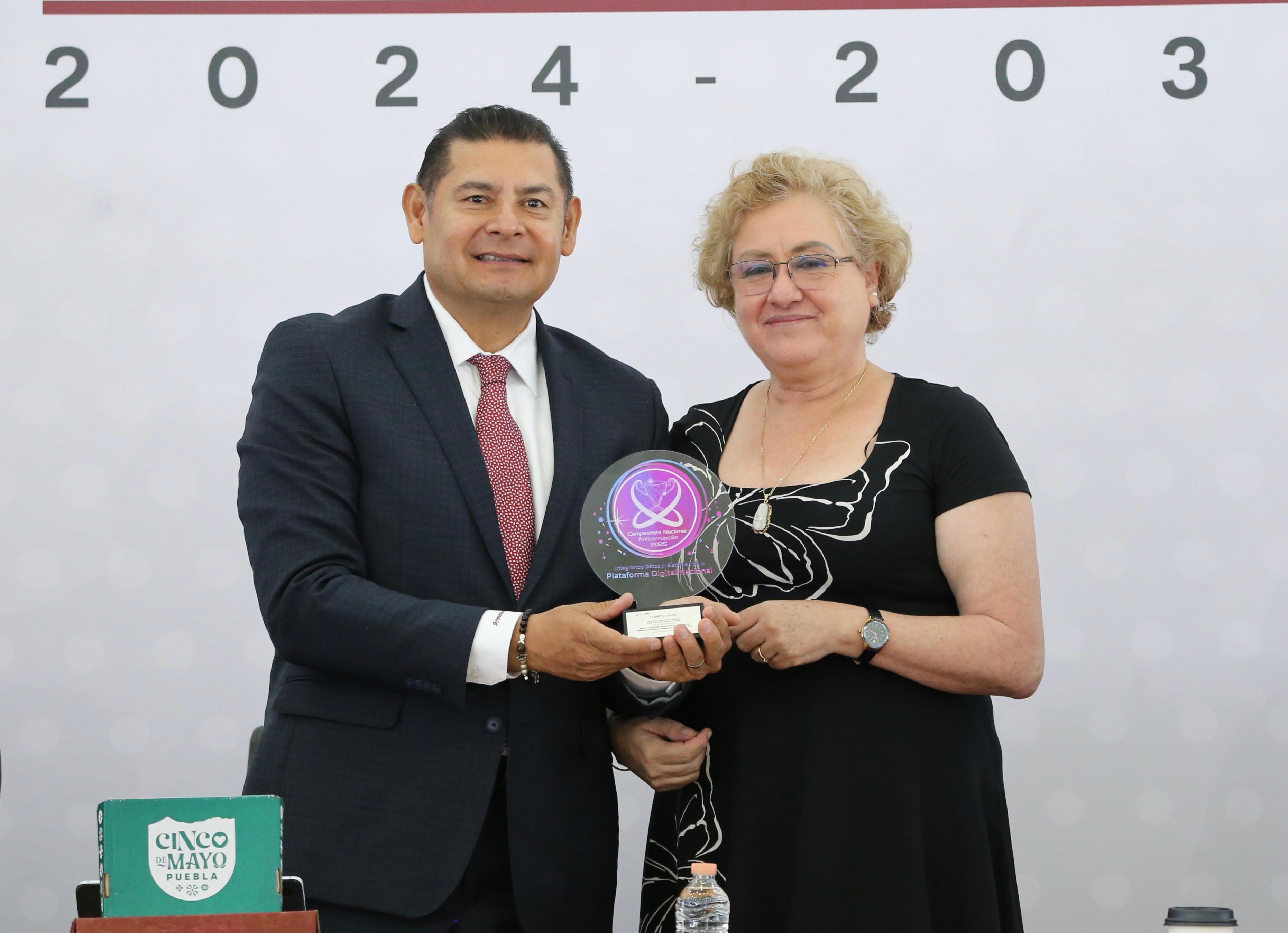 Por manejo transparente de recursos públicos, Gobierno de Puebla obtiene reconocimiento nacional